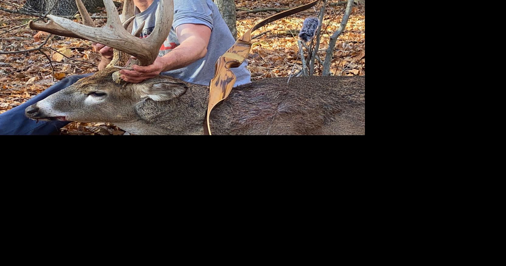 Patrick Durkin: Bowhunter takes massive buck with dad's classic recurve ...