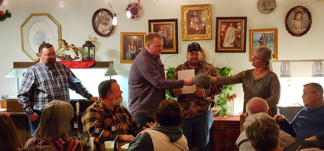 Antigo Sno-Drifters hold Christmas party | Local News | antigojournal.com