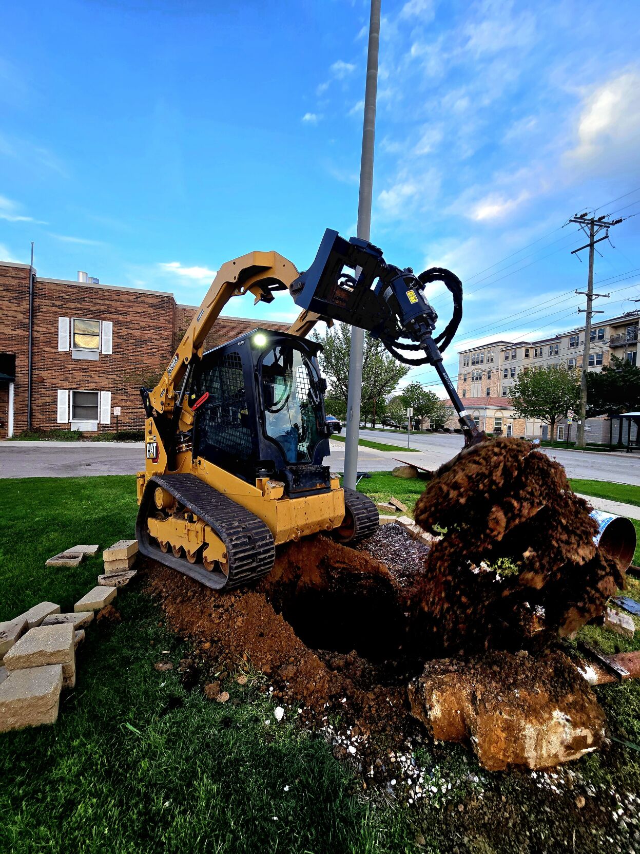 Local’s year-old sign business booming | News | antigojournal.com