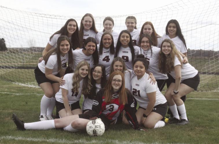 Rip a shot: Red Robin girls soccer enters a new era | Sports ...
