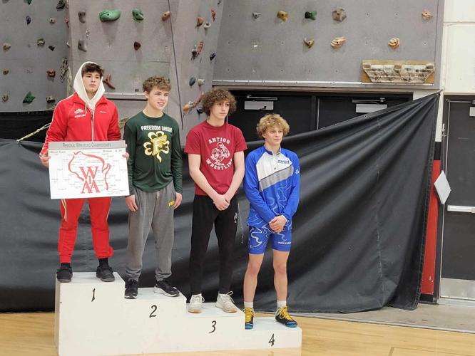 Nolan Kielcheski and Jayson Arrowood qualify for wrestling sectionals ...