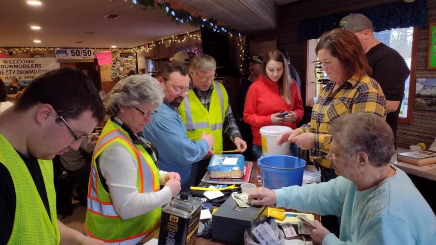 Snowmobile council hosts ride-in | Local News | antigojournal.com