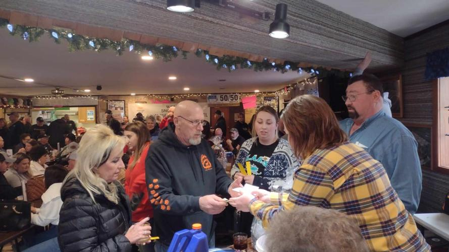 Snowmobile council hosts ride-in | Local News | antigojournal.com