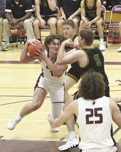 Chargers rough up Antigo boys basketball team | Sports | antigojournal.com