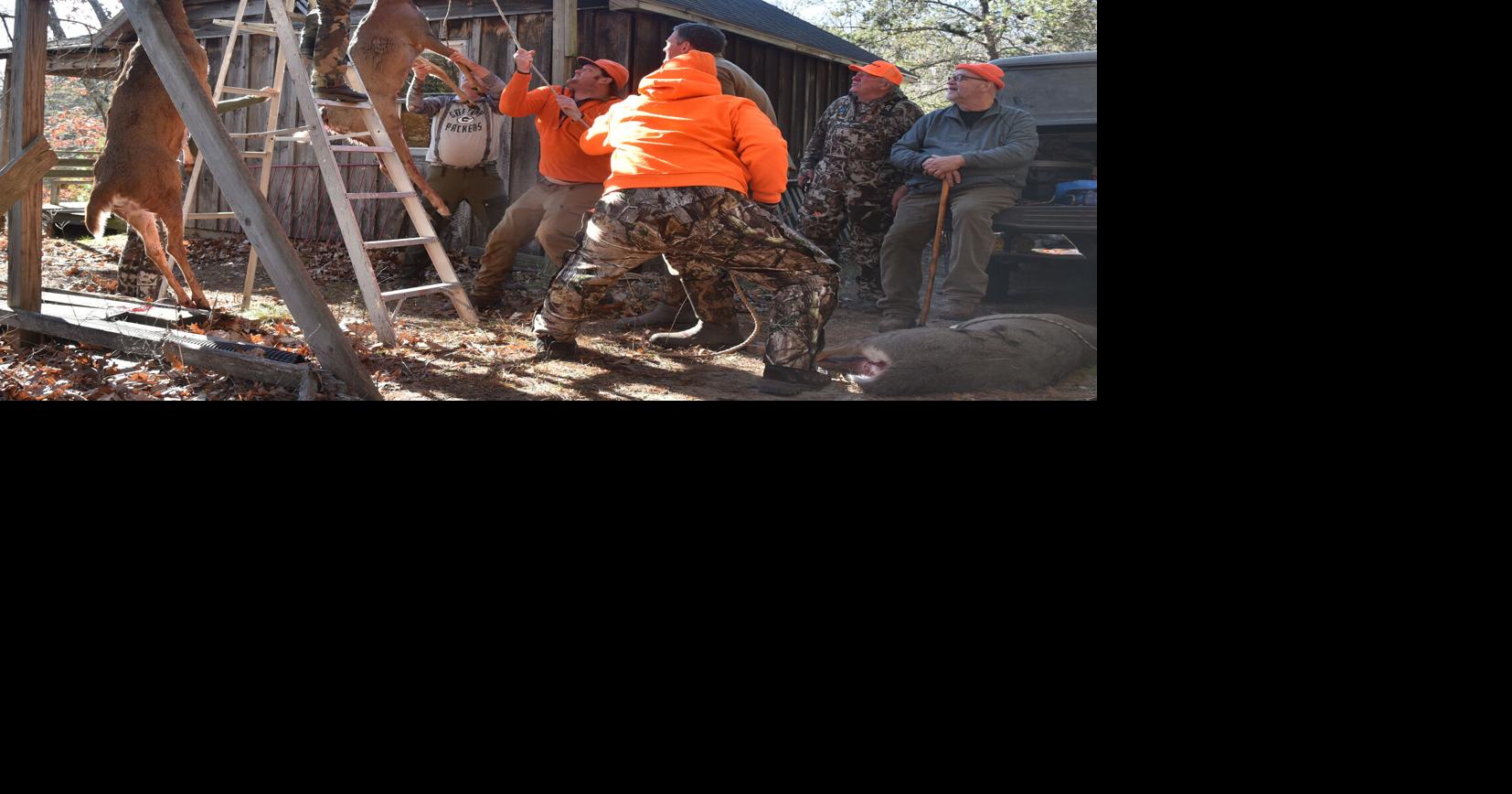 Durkin: 1 Shooting. Wisconsin gun-deer season sets safety record ...