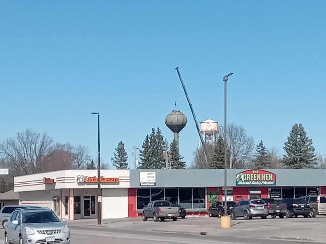 New water tower rises in Antigo | News | antigojournal.com
