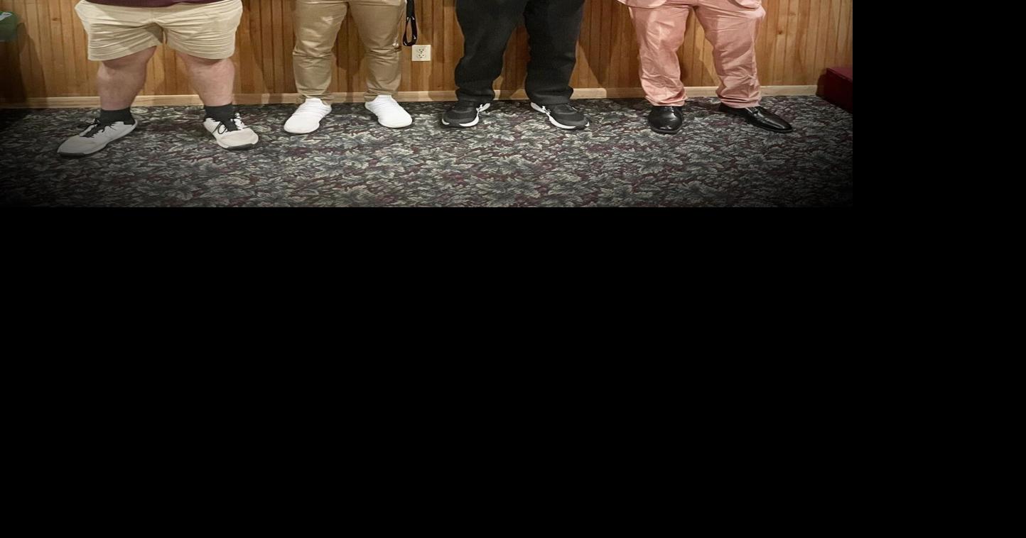 Antigo Red Robins football team members earn all-conference honors ...