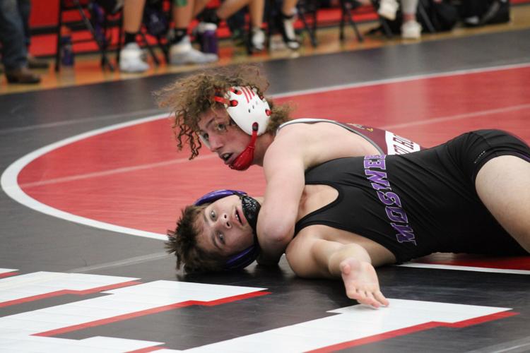 Antigo's Arrowood, Kielcheski sweep competition at New London wrestling ...