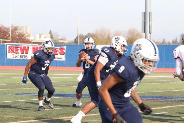 49ers close season with tough loss vs. De Anza, 31-18 | Sports | appeal ...