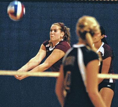 Honkers' serves pick visiting RedHawks apart | Sports | appeal-democrat.com