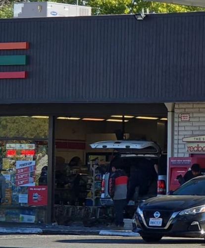 SUV Crashes into 7-Eleven in Corning | | appeal-democrat.com
