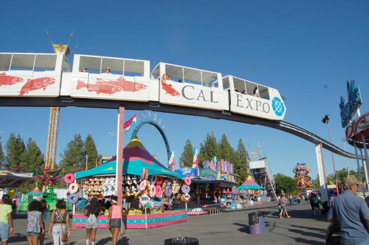 Award-winning display at California State Fair: Agriculture-themed ...