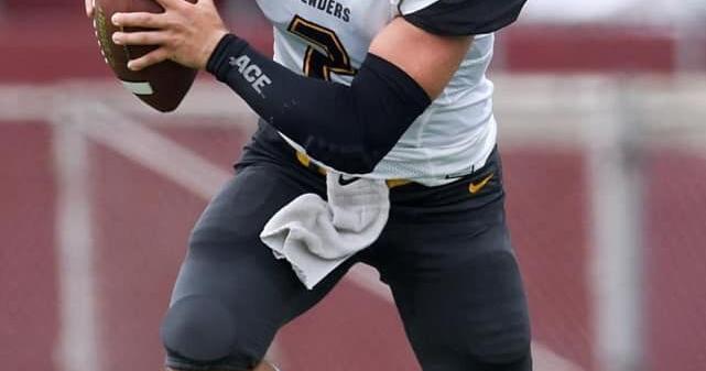 Former Husky duo: Kunkle named all-conference at Bethel; Reynolds ...