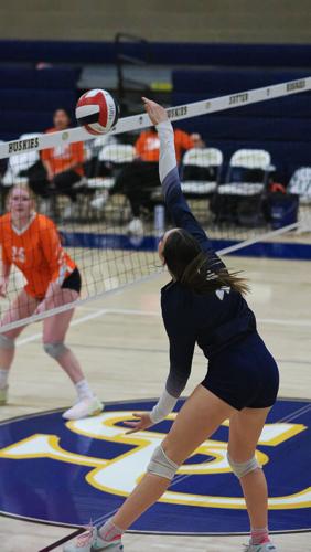Sutter advances past Woodland in straight sets: Huskies roll future ...