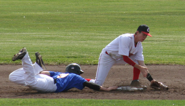 Mallon delivers game-winner in extras | Sports | appeal-democrat.com