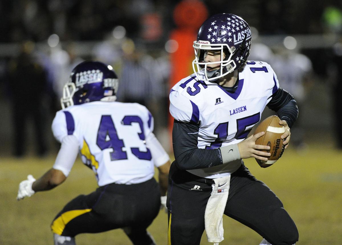 Lassen at Sutter Football | Photo Gallery | appeal-democrat.com