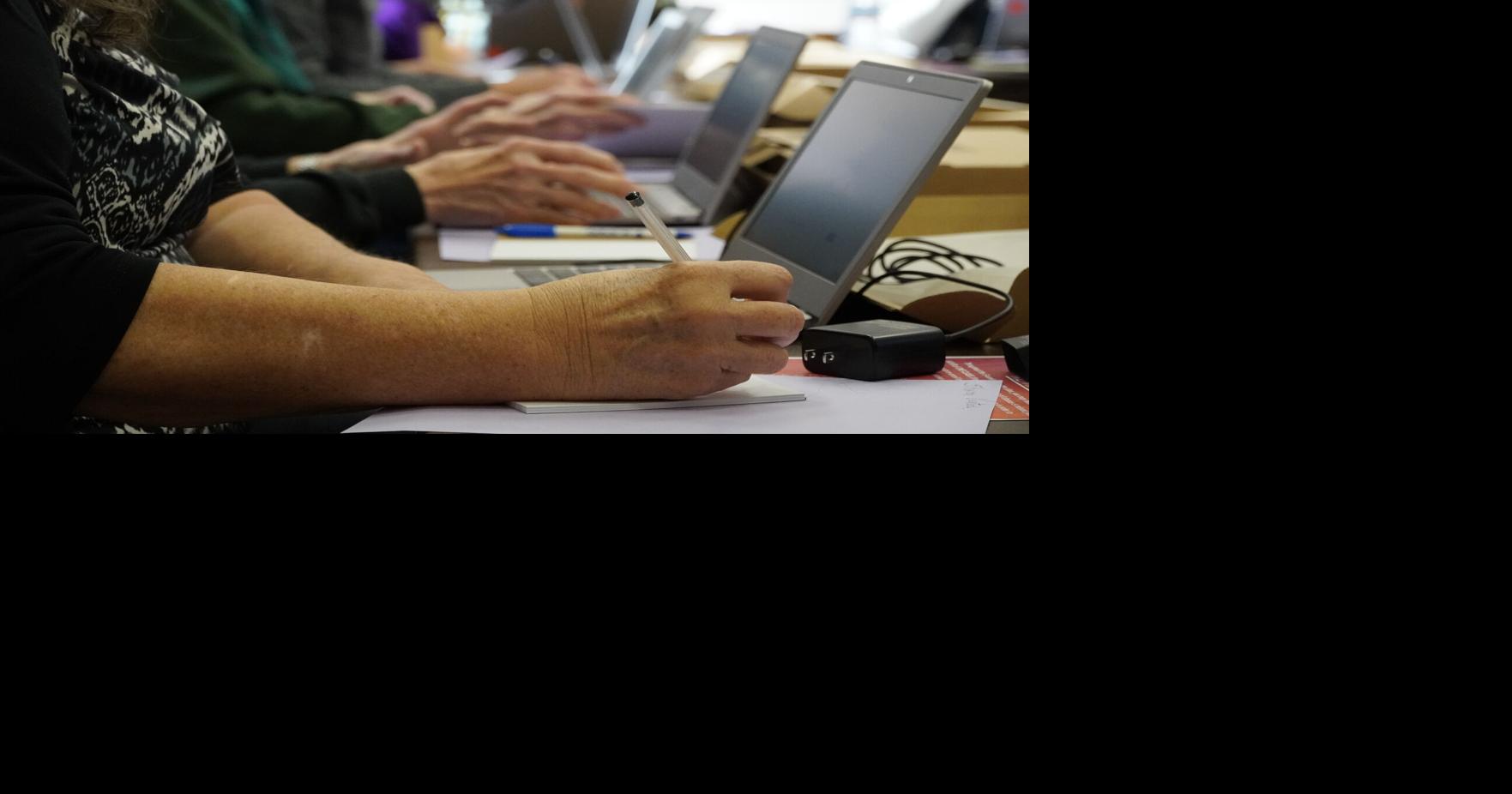 Library hosts computer literacy for adults | Features | appeal-democrat.com