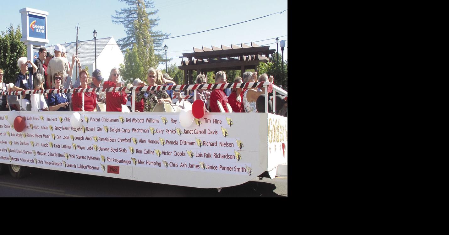 CHS Homecoming celebrates alumni, royalty, floats | Corning Observer ...