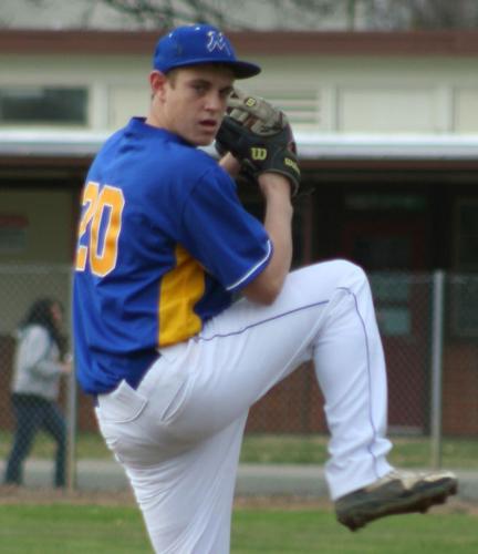 Wells and Perry join the crowd | Sports | appeal-democrat.com