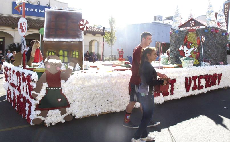 CHS Homecoming celebrates alumni, royalty, floats | Corning Observer ...