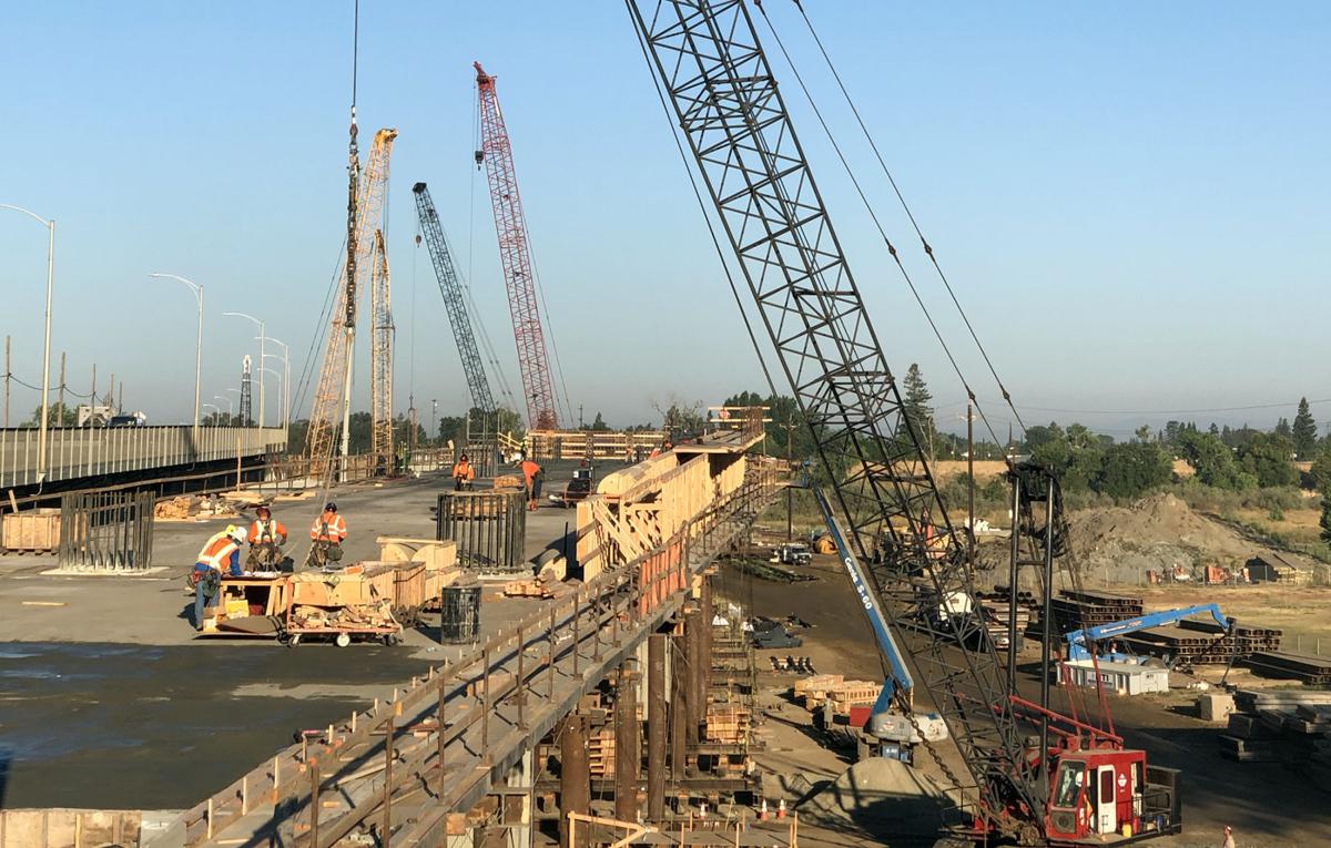 Fifth Street Bridge Project: Piece by piece, columns rise | News ...