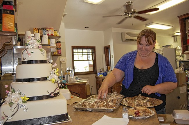Willows bakery takes the cake | News | appeal-democrat.com