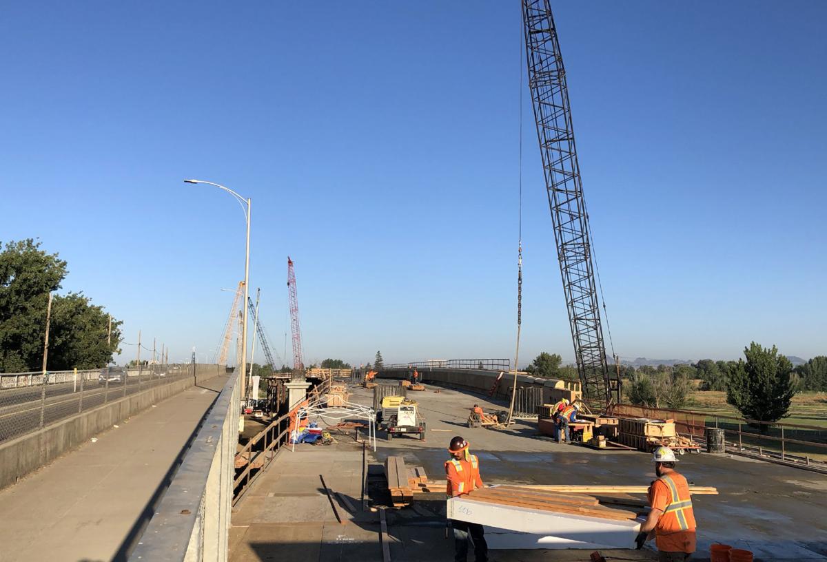 Fifth Street Bridge Project: Piece by piece, columns rise | News ...