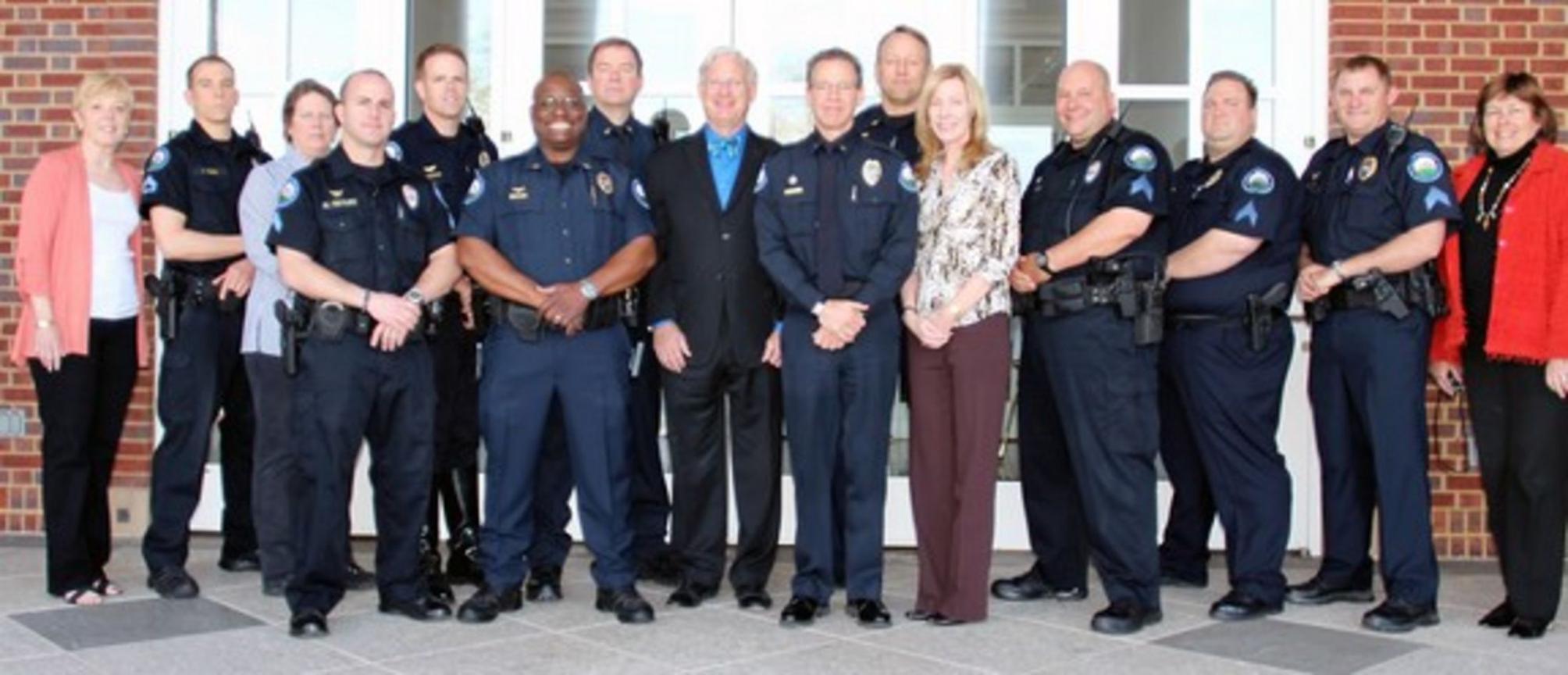 Roswell promotes 10 cops: Largest number promoted at once | Archives ...
