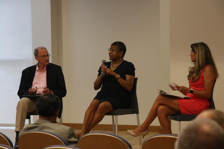 Photos: Election issues create stir at Fulton County town hall | Photo ...