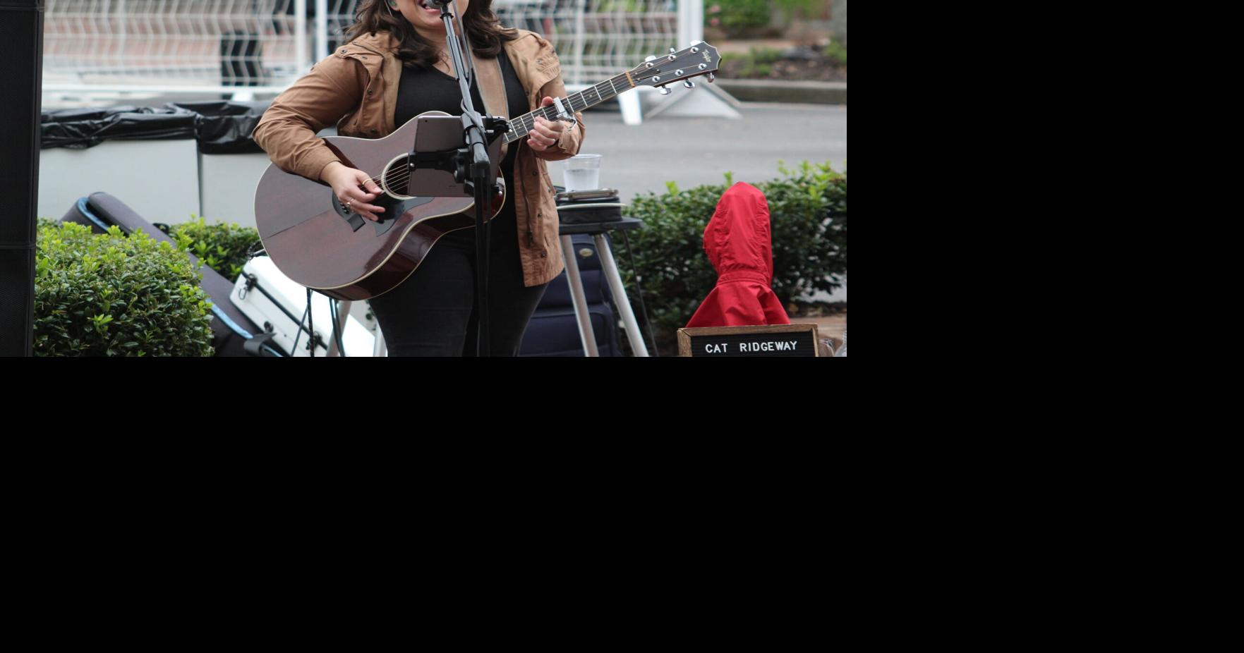Singers, songwriters take stage at Alpharetta’s Wire & Wood | Arts ...