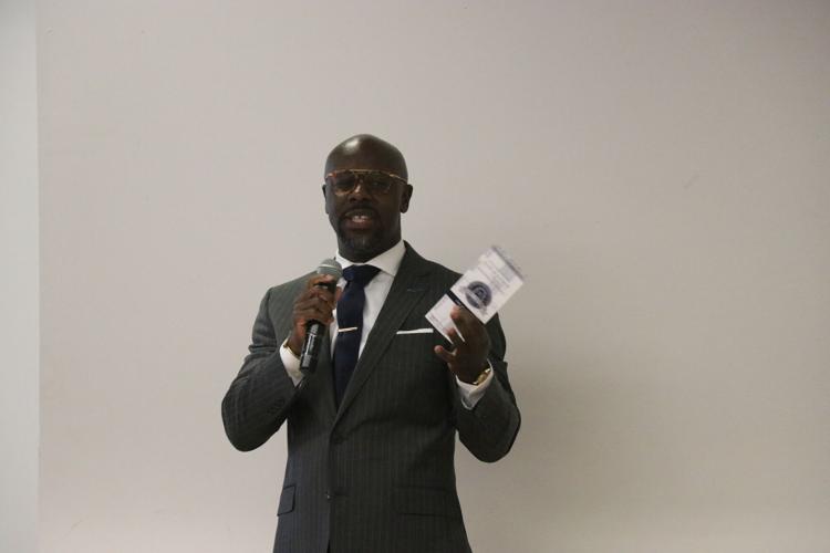 Photos: Election issues create stir at Fulton County town hall | Photo ...