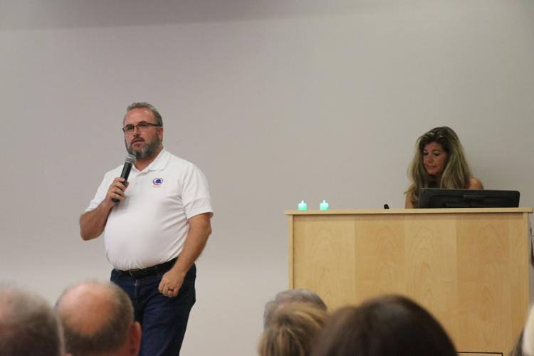 Photos: Election issues create stir at Fulton County town hall | Photo ...