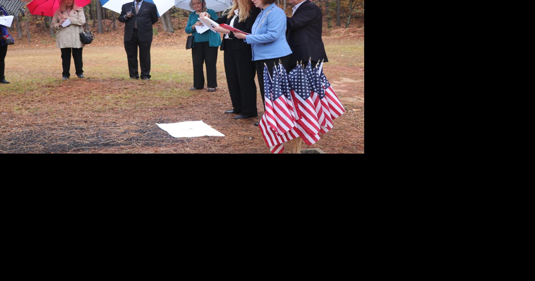 Photos: Volunteers honor deceased veterans with upgrades to Pineview ...