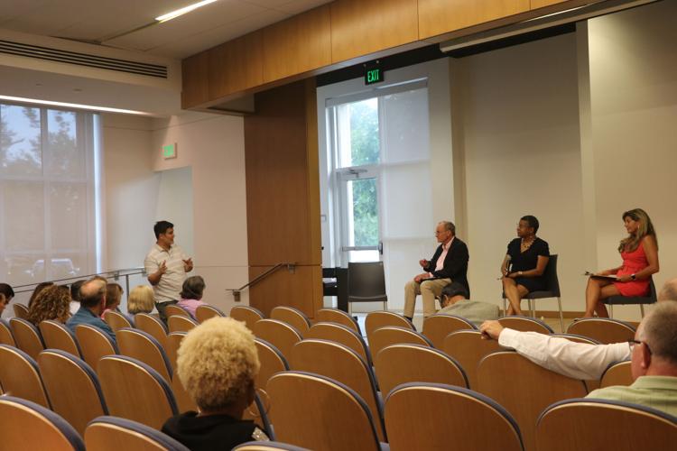 Photos: Election issues create stir at Fulton County town hall | Photo ...