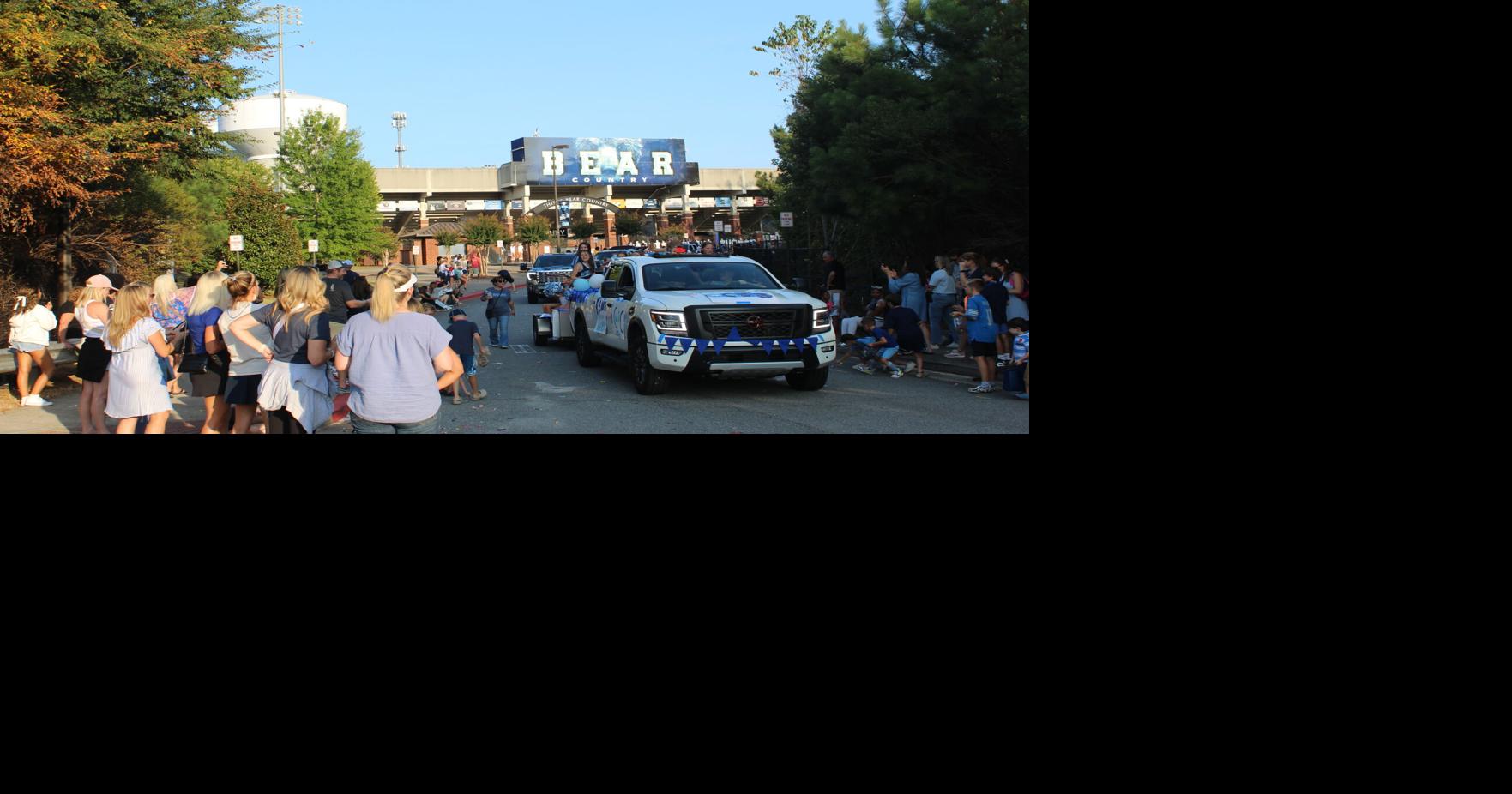 PHOTOS: Bears roll down Cogburn at Cambridge Homecoming | Multimedia ...