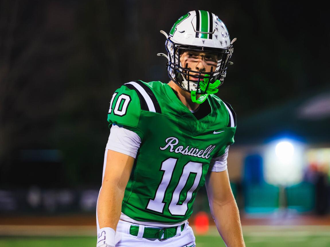 Roswell advances to third round of 5A state football tournament ...