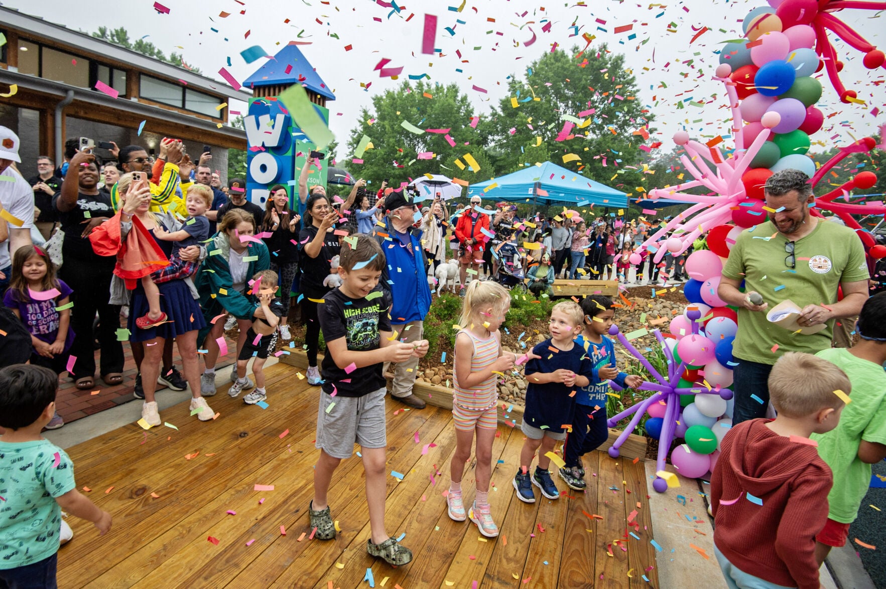 Wacky World playground reopens with ribbon-cutting, confetti, kids ...