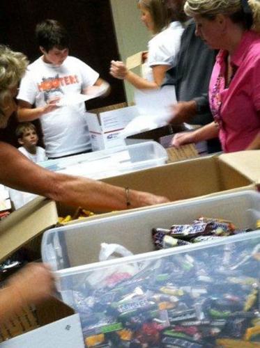 Packing ‘Treats’ for our soldiers | Archives | appenmedia.com