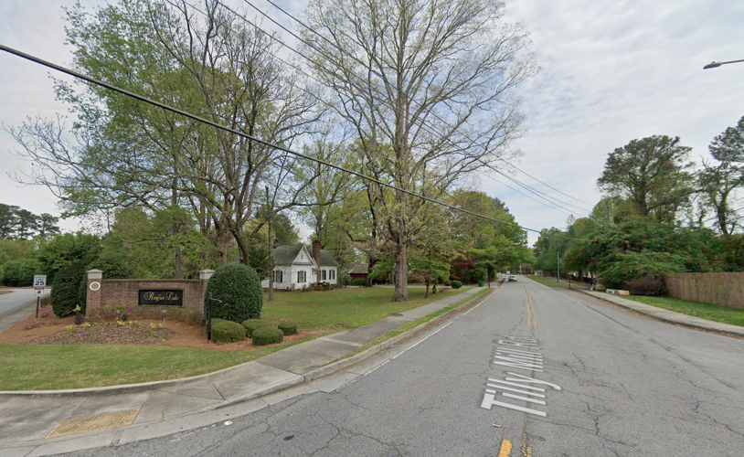 Dunwoody residents continue opposition to Tilly Mill Road path plan ...