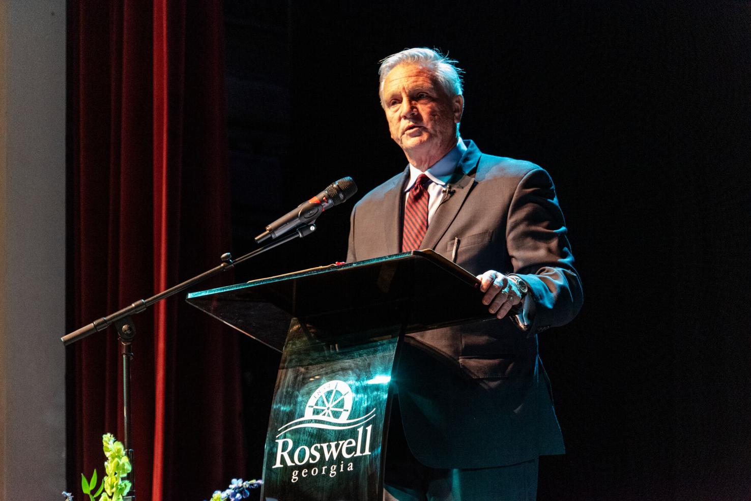 Roswell mayor cites bold steps at State of the City address ...