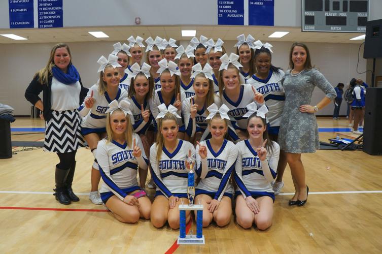SFHS cheerleading program wins first, second | Sports | appenmedia.com