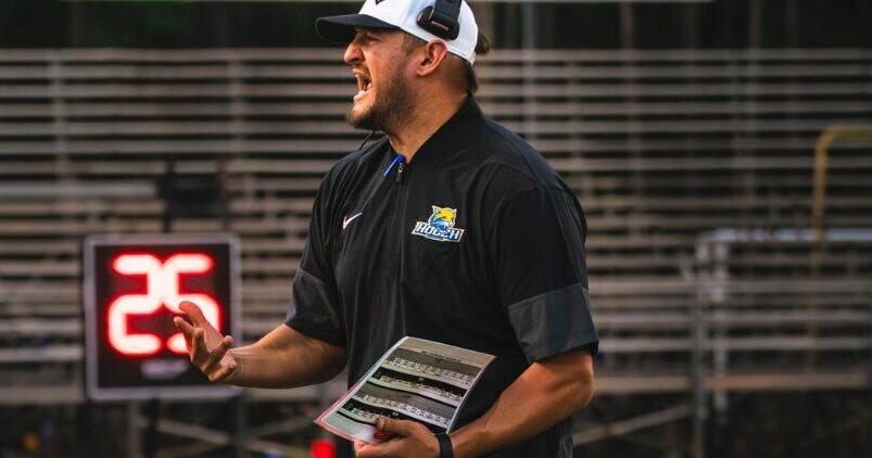 Hamilton introduces his philosophy as new head coach of Hooch football ...