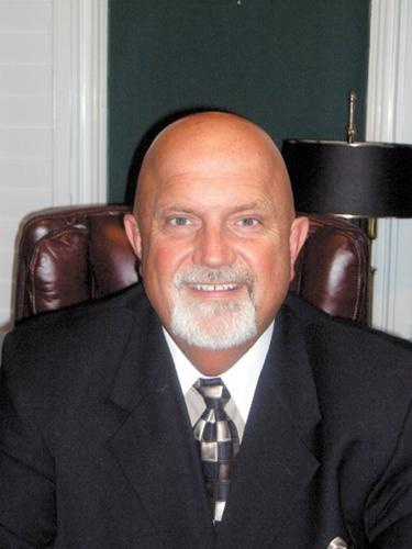 Tom Gillett opens the Institute of Real Estate Training | | appenmedia.com