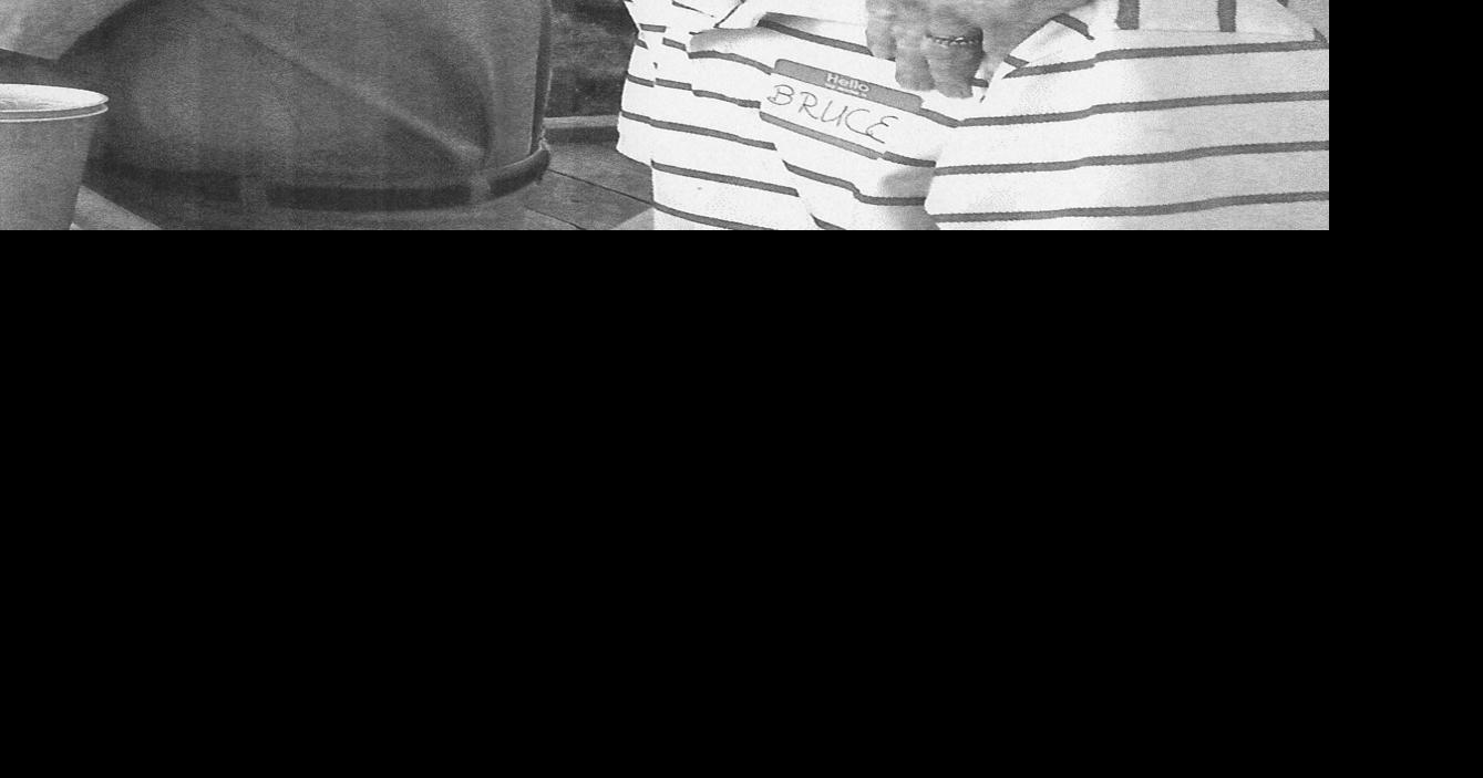 Bruce Stuart Riley | Obituaries | appenmedia.com