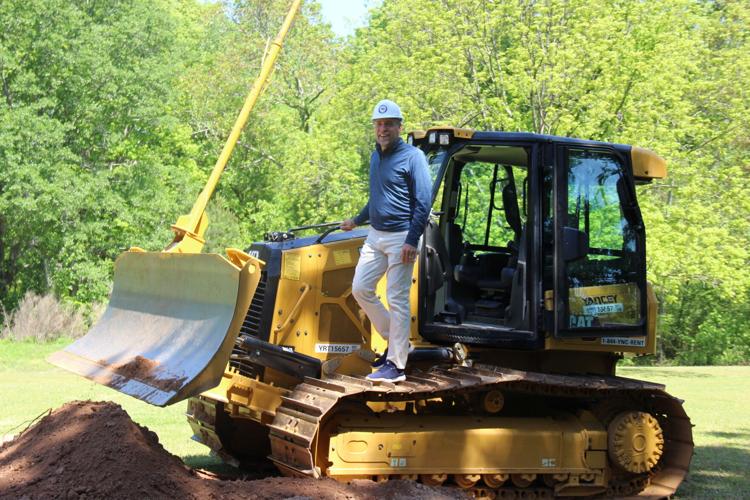 Baseball legend pitches in for new King’s Ridge field | Alpharetta and ...