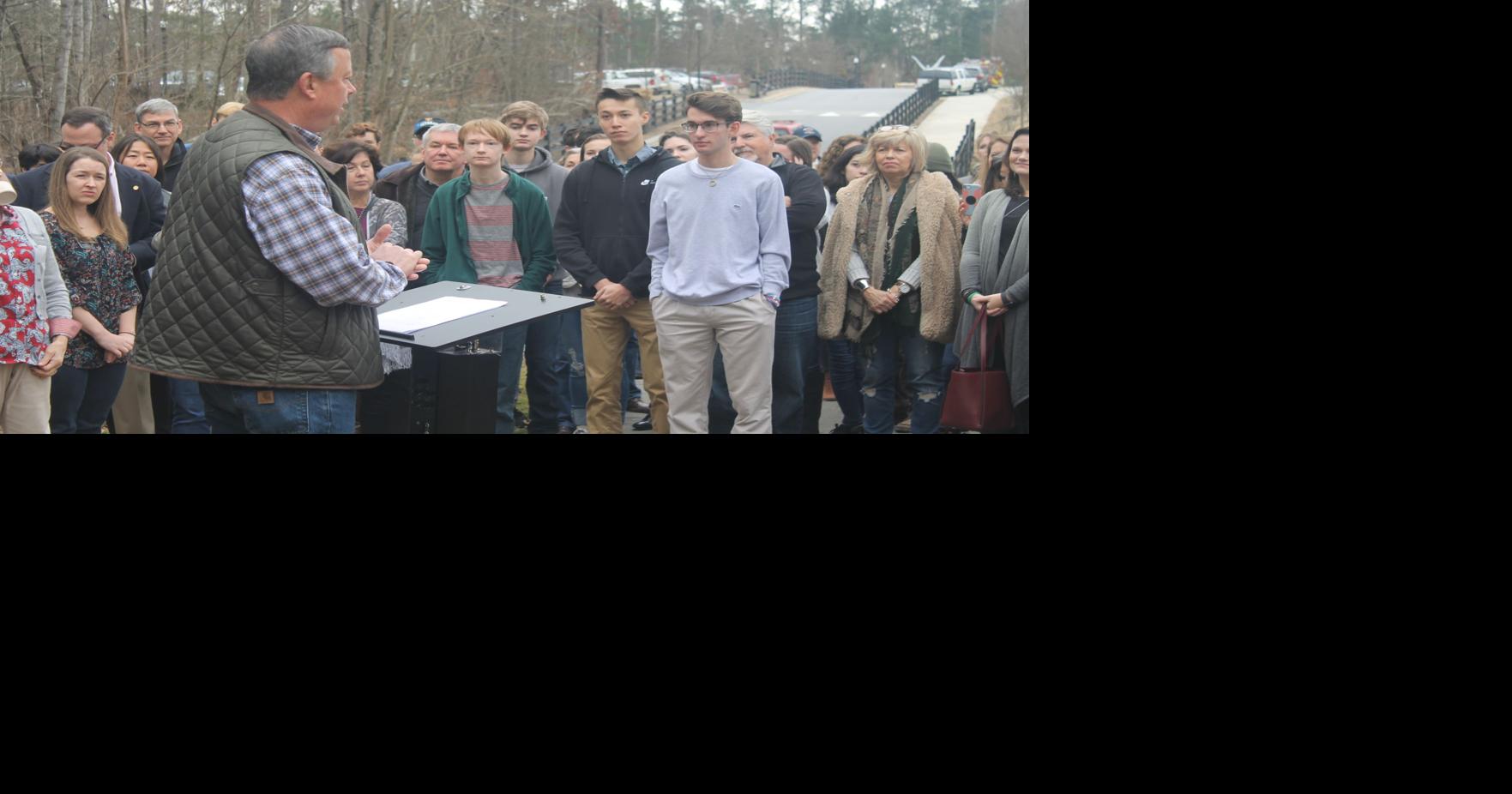 Milton cuts ribbon on Mark Law Arboretum | Milton News | appenmedia.com