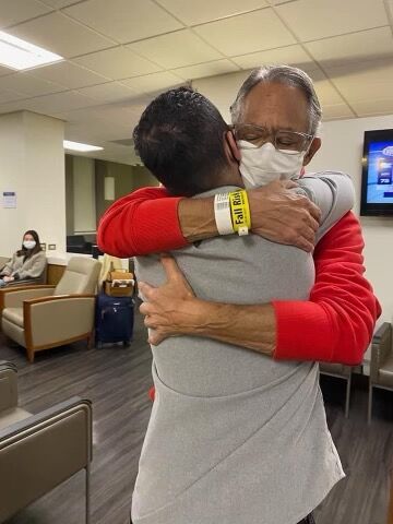 Kidney recipient plans nonprofit to aid others through crisis ...