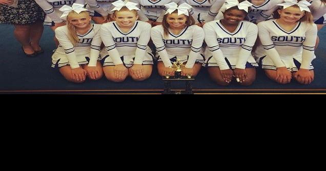 SFHS cheerleading program wins first, second | Sports | appenmedia.com
