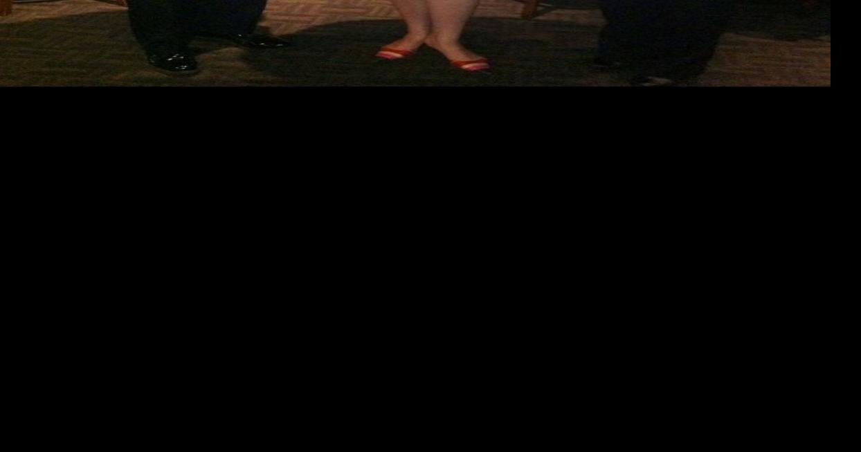 Cop card program sponsored by Jr. Woman’s Club | Archives | appenmedia.com