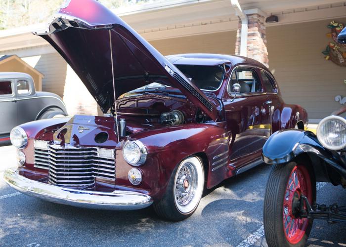 The Cottage School hosts car show and bazaar | Sports | appenmedia.com